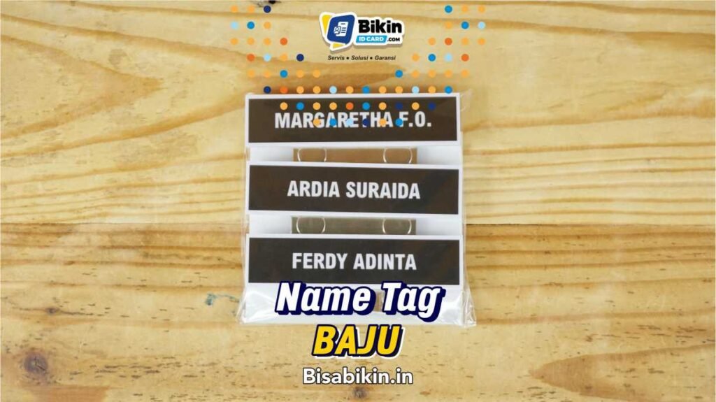 Kenapa Name Tag Selalu Dipakai di Baju atau Saku?